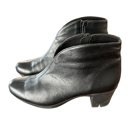 Munro | Shoes | Munro Robynette Shock Andorbing Bootie Shoes Black ...